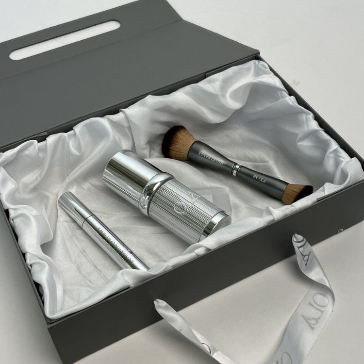 Ola Cosmetics - OLA BOX המארז המושלם שמכיל את שלושת מוצרי הדגל של אולה,